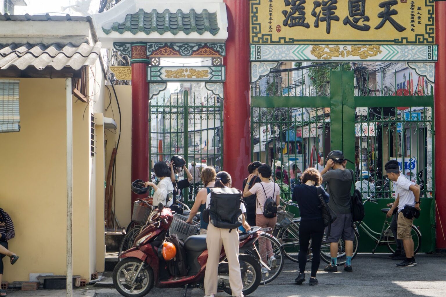 12 Awesome Things to Do in Chinatown (Cho Lon) Saigon - Vietnam