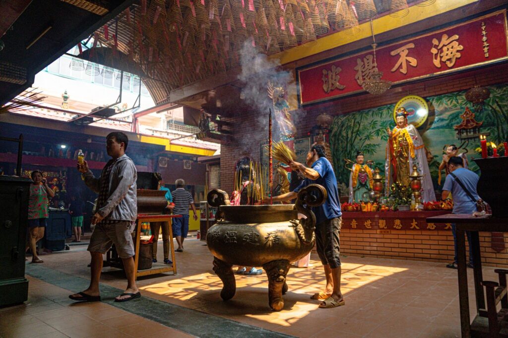 12 Awesome Things to Do in Chinatown (Cho Lon) Saigon - Vietnam