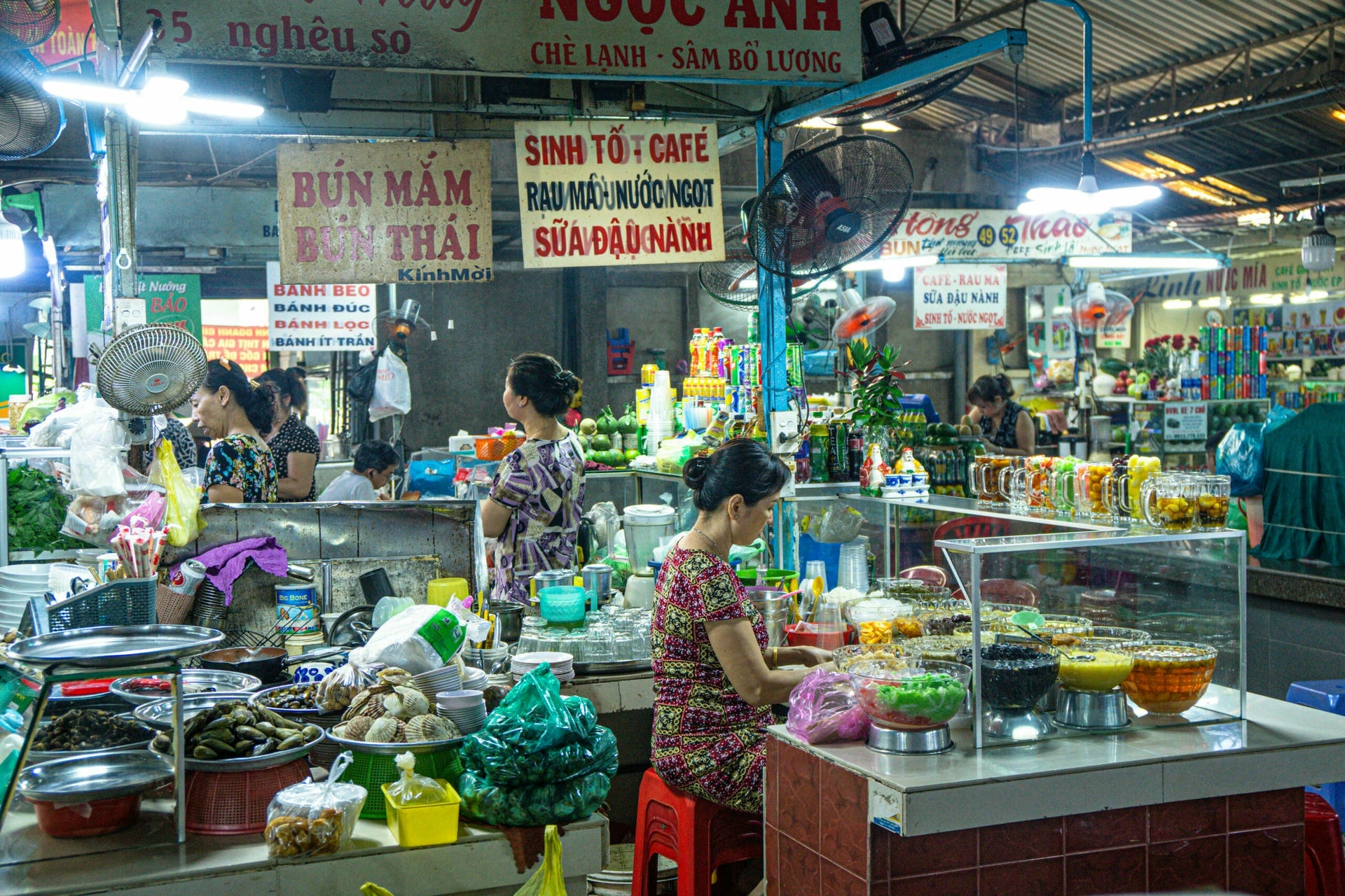 Ho Chi Minh City Street Food: A Guide to the Best Eats