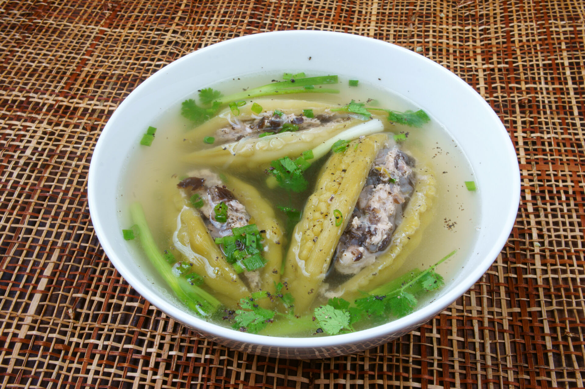 Vietnamese Vegetables: Eat like a local with 20 most common Vietnamese ...
