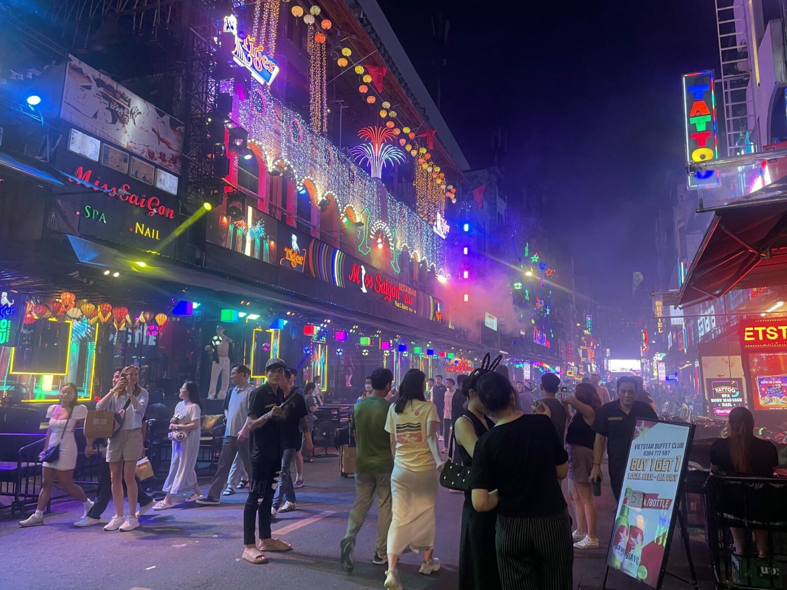 Why is Bui Vien Walking Street dubbed the 'Western Street'?