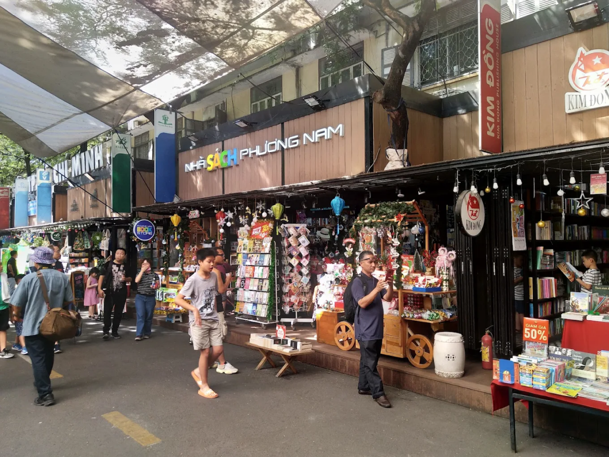 Ho Chi Minh City Book Street: Magical Reasons to Love Saigon’s Literary ...