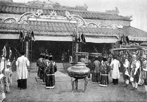 Why Does Vietnam Have So Many People With Nguyen Surname?